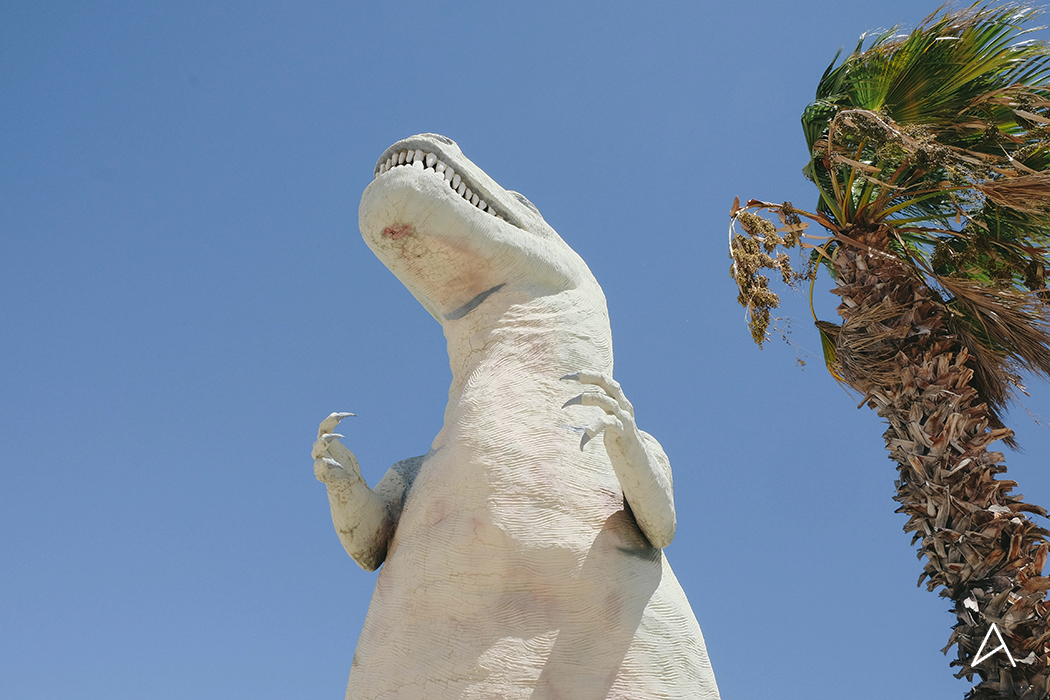 Cabazon Dinosaurs - Awwway
